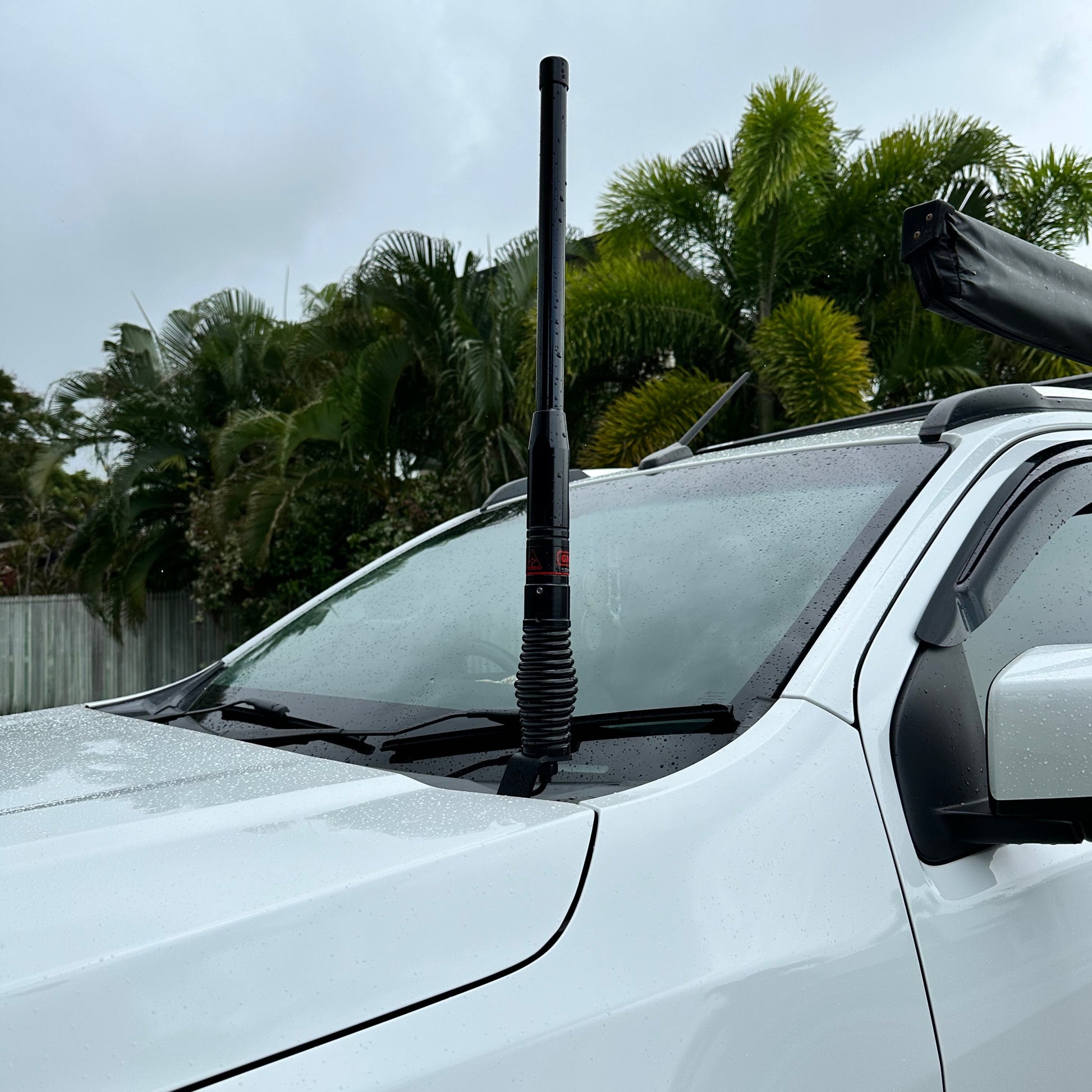Holden Trailblazer 2017+ Bonnet Aerial UHF Antenna Bracket BB-016 – GMF4x4